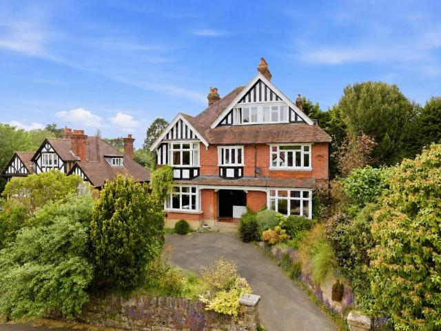 7 bedroom detached house for sale