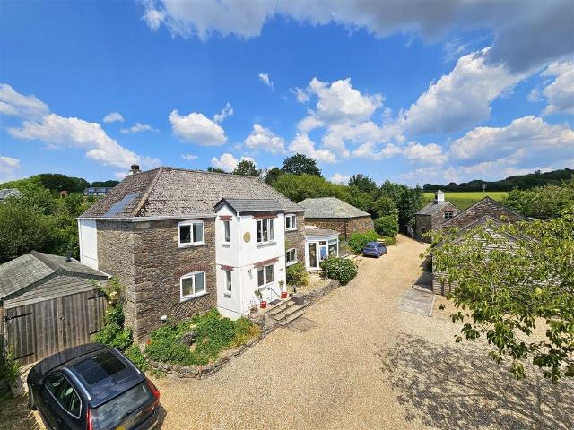 7 bedroom detached house for sale