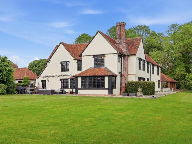 7 bedroom detached house for sale