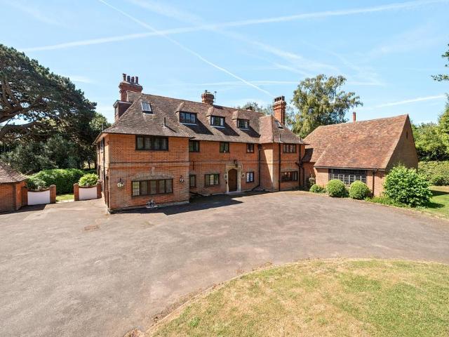 7 bedroom detached house for sale
