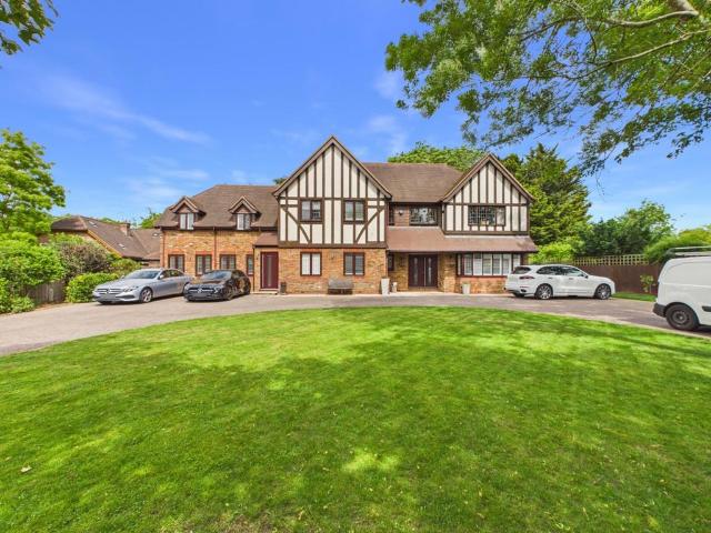 7 bedroom detached house for sale
