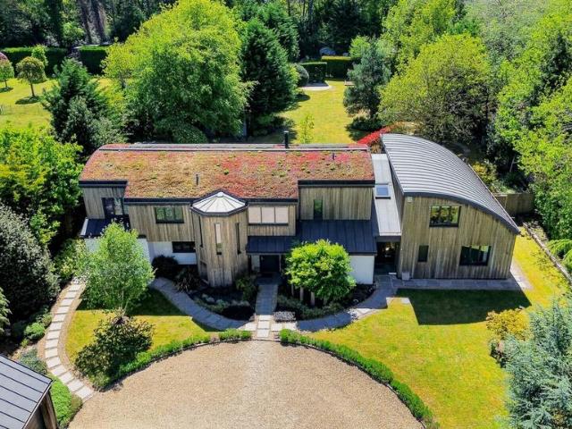 7 bedroom detached house for sale