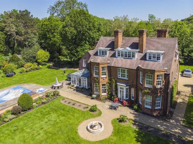 7 bedroom detached house for sale