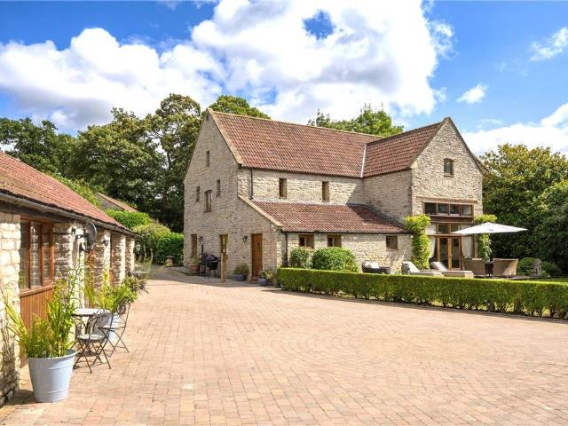 7 bedroom detached house for sale