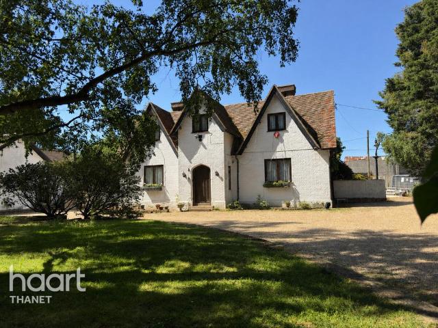 7 bedroom detached house for sale