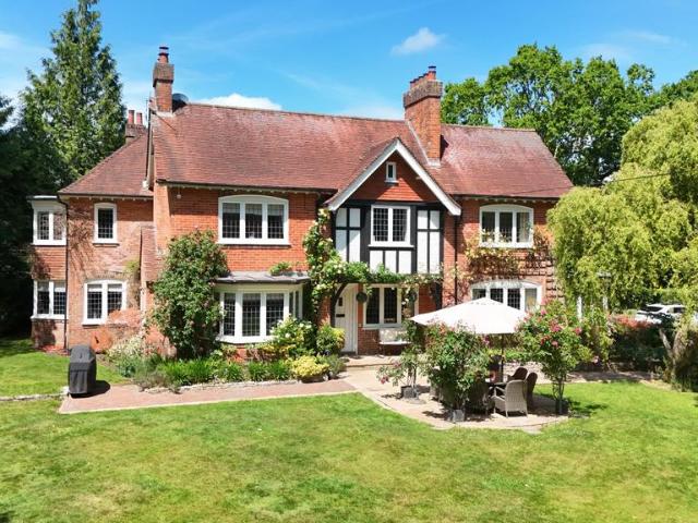 7 bedroom detached house for sale