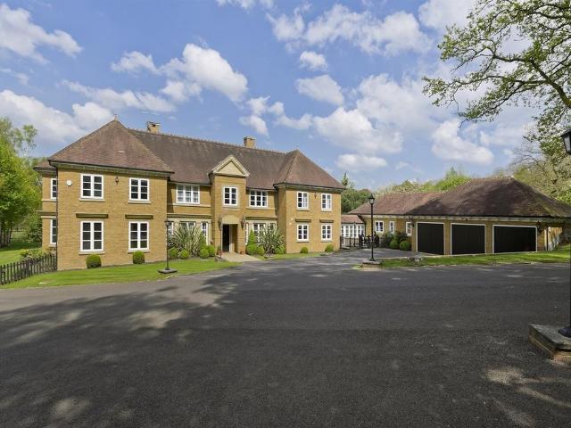 7 bedroom detached house for sale