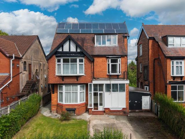 7 bedroom detached house for sale