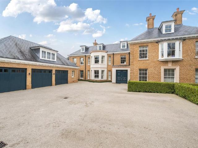 7 bedroom detached house for sale