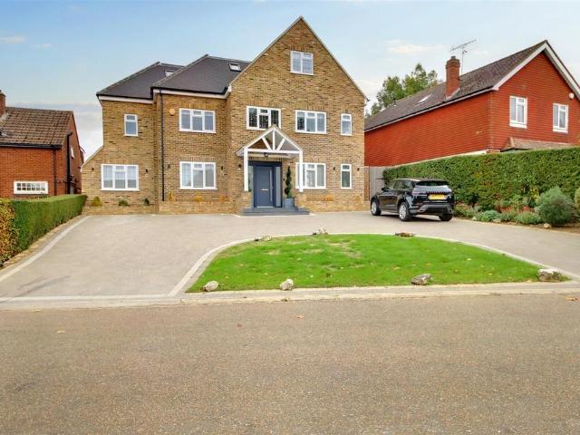 7 bedroom detached house for sale