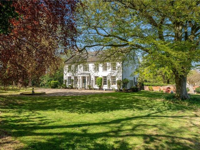 7 bedroom detached house for sale