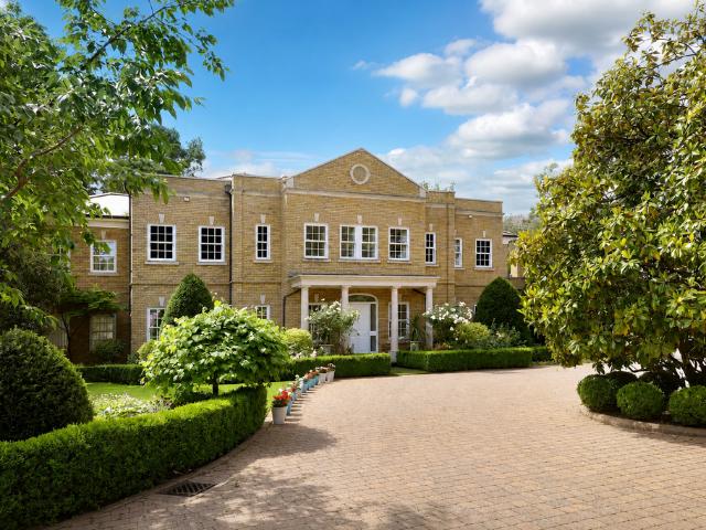 7 bedroom detached house for sale