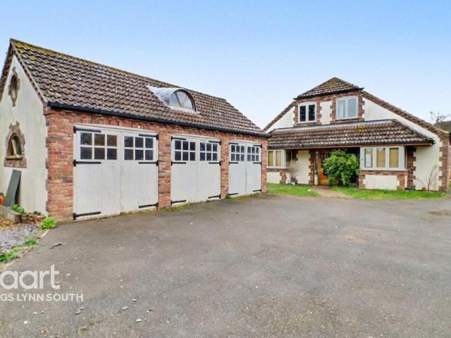7 bedroom detached house for sale