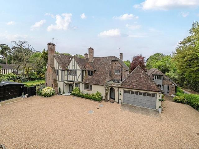 7 bedroom detached house for sale