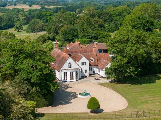 7 bedroom detached house for sale