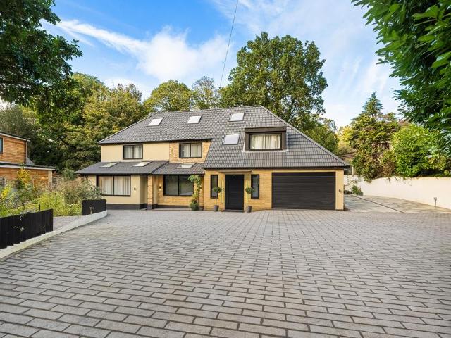 7 bedroom detached house for sale