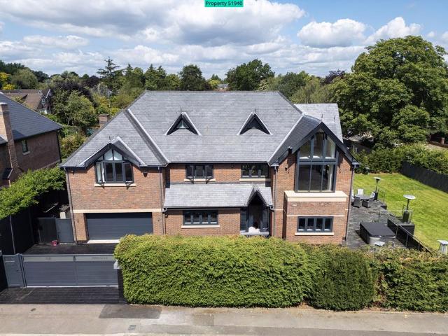 7 bedroom detached house for sale
