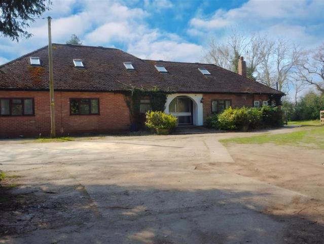 7 bedroom detached house for sale