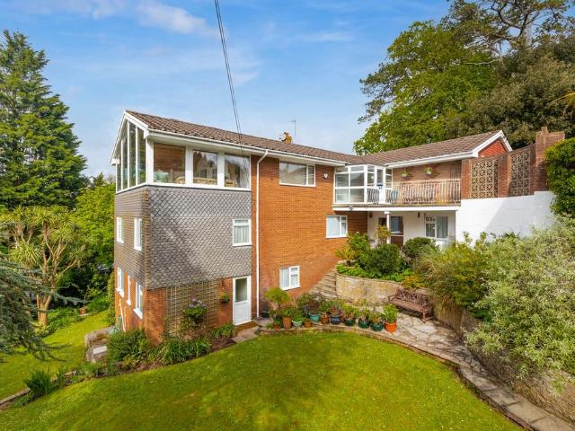 7 bedroom detached house for sale