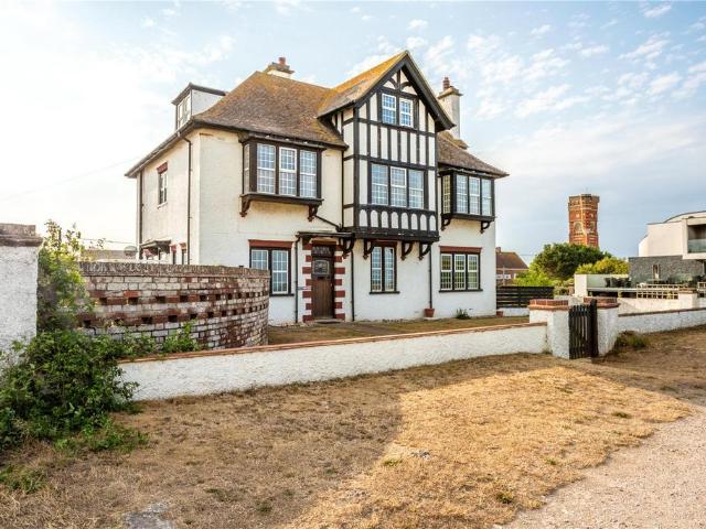 7 bedroom detached house for sale