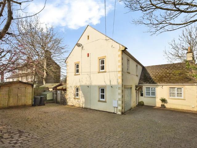 7 bedroom detached house for sale