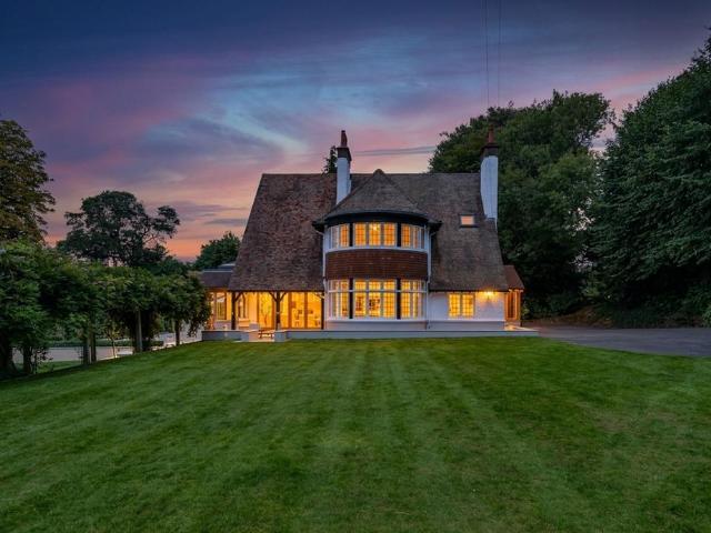 7 bedroom detached house for sale