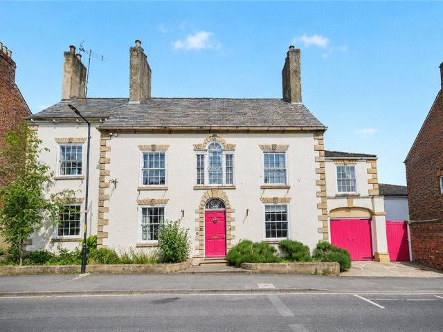 7 bedroom detached house for sale