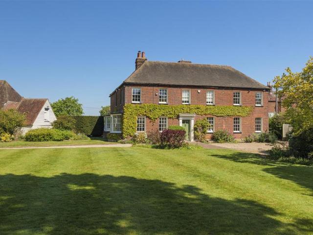 7 bedroom detached house for sale