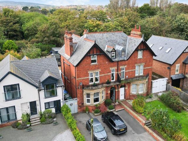 7 bedroom semi detached house for sale