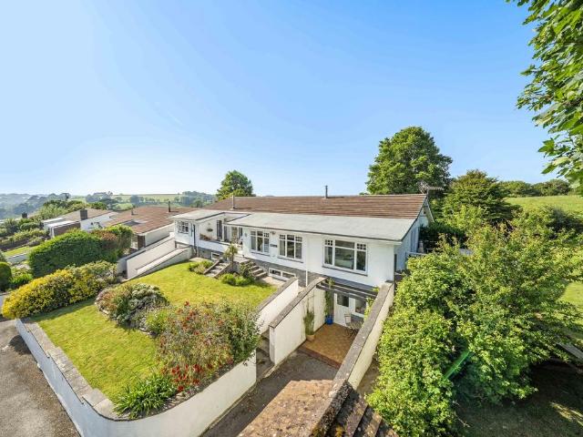 7 bedroom detached house for sale