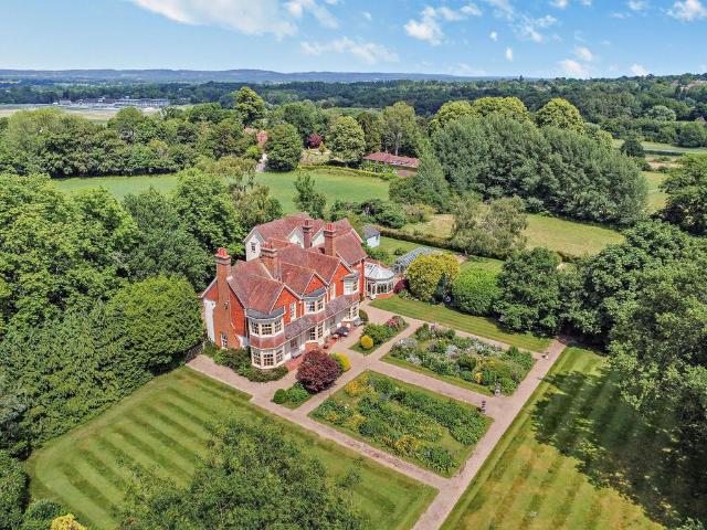 7 bedroom detached house for sale