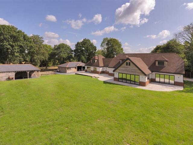 7 bedroom detached house for sale