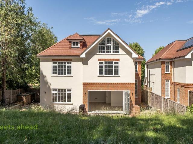 7 bedroom detached house for sale