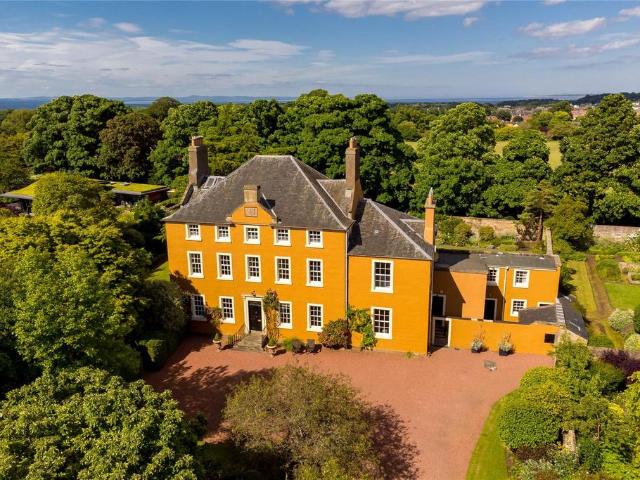 7 bedroom detached house for sale