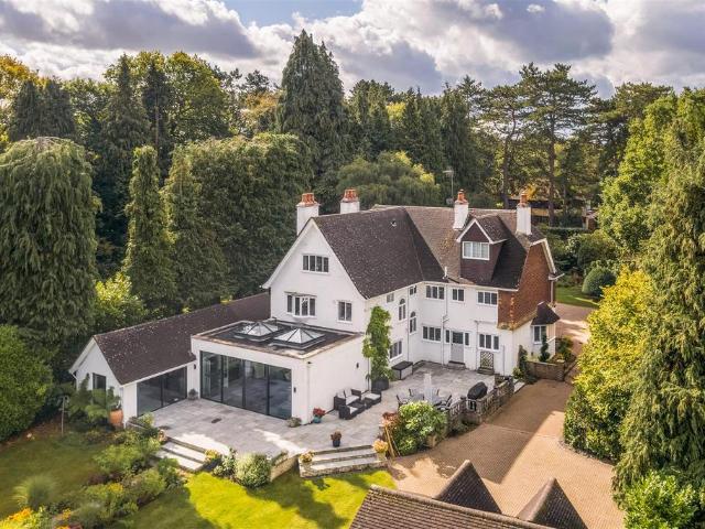7 bedroom detached house for sale