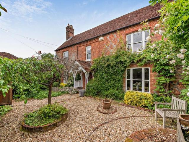 7 bedroom detached house for sale