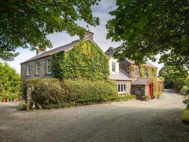 7 bedroom detached house for sale
