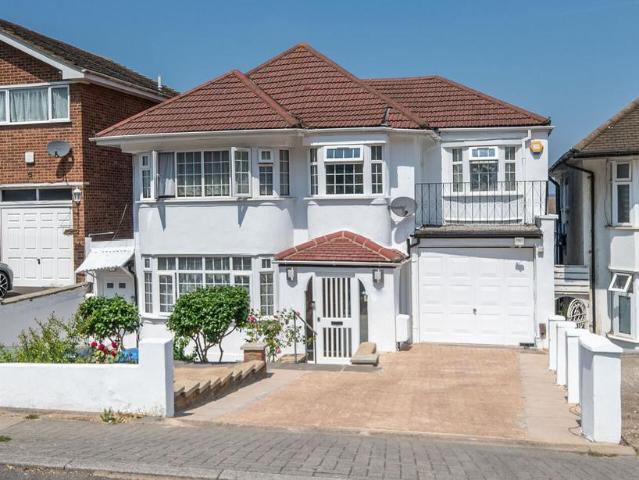 7 bedroom detached house for sale