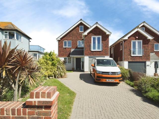 7 bedroom detached house for sale