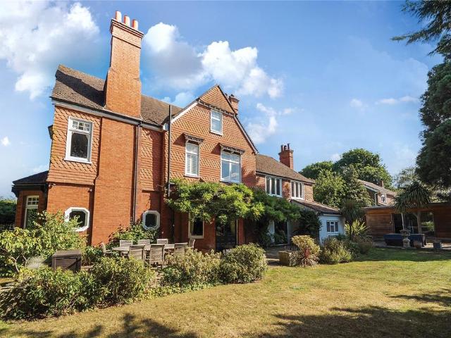 7 bedroom detached house for sale