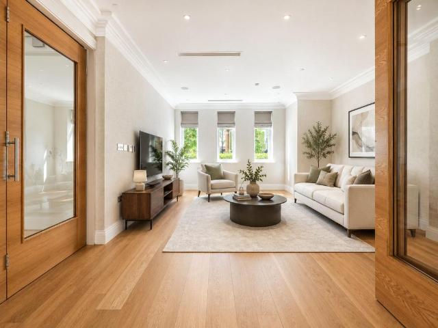 7 bedroom detached house for sale
