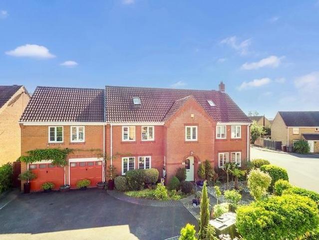 7 bedroom detached house for sale