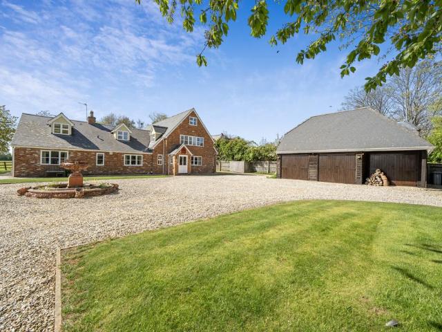 7 bedroom detached house for sale