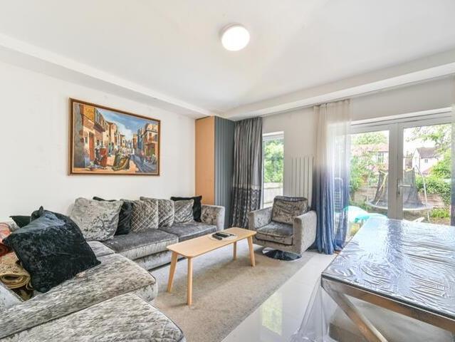 7 bedroom detached house for sale