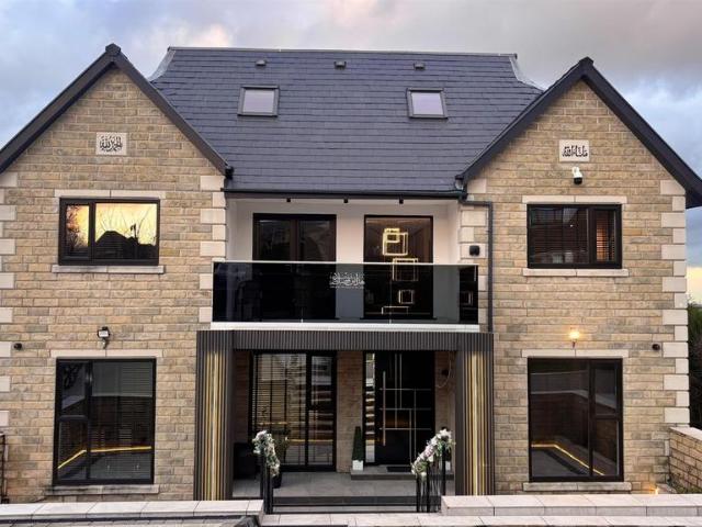 7 bedroom detached house for sale
