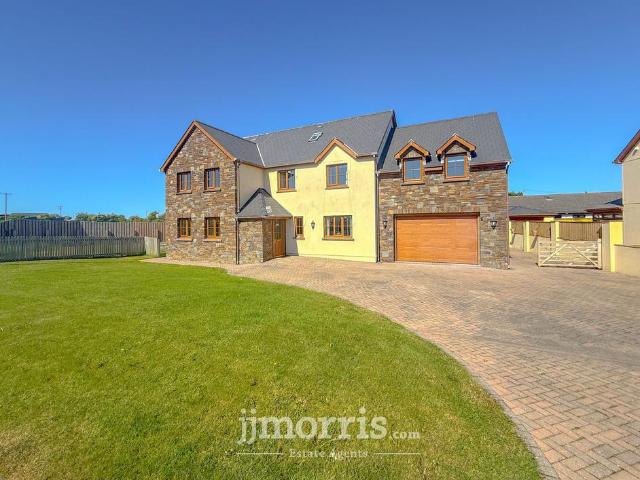 7 bedroom detached house for sale
