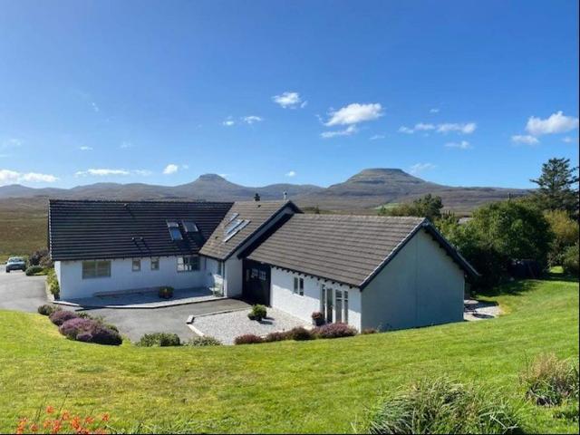 7 bedroom detached house for sale