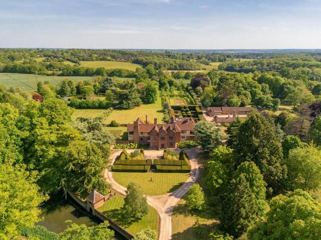 7 bedroom detached house for sale