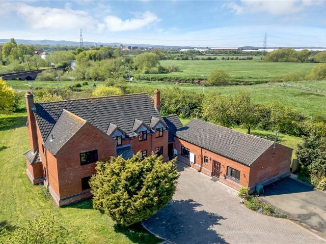 7 bedroom detached house for sale