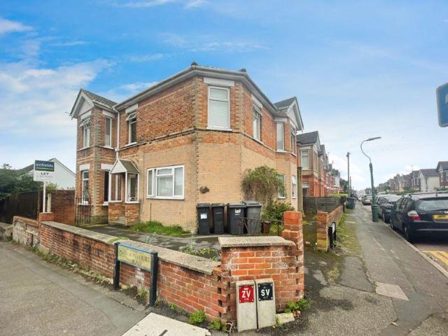 7 bedroom house for sale